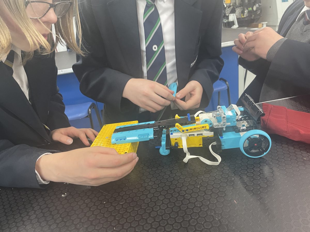 Robotics After-School Club - The JCB Academy